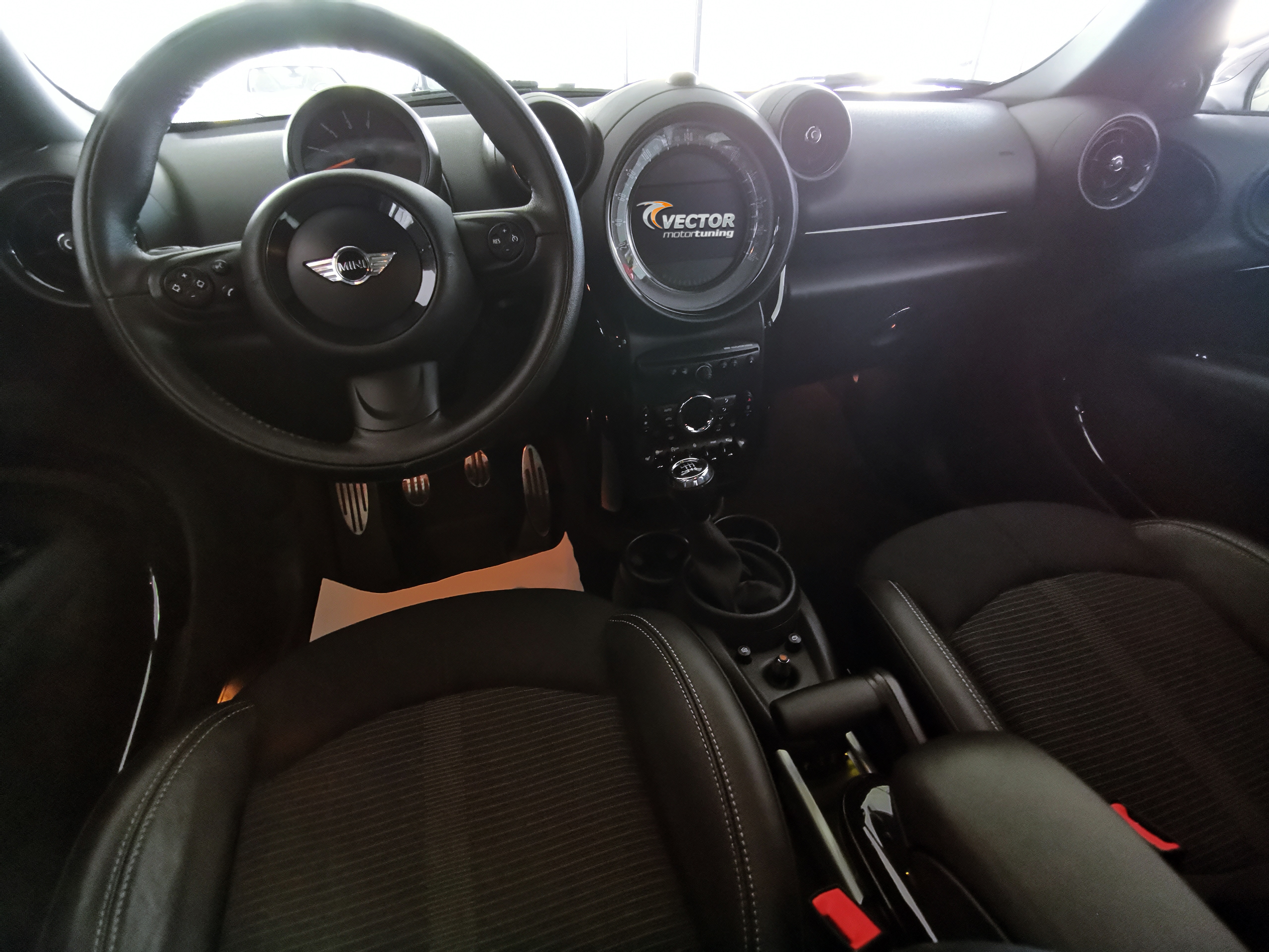 Mini Countryman Cooper SD (R60) boosted up in Vector Tuning. Don’t miss ...