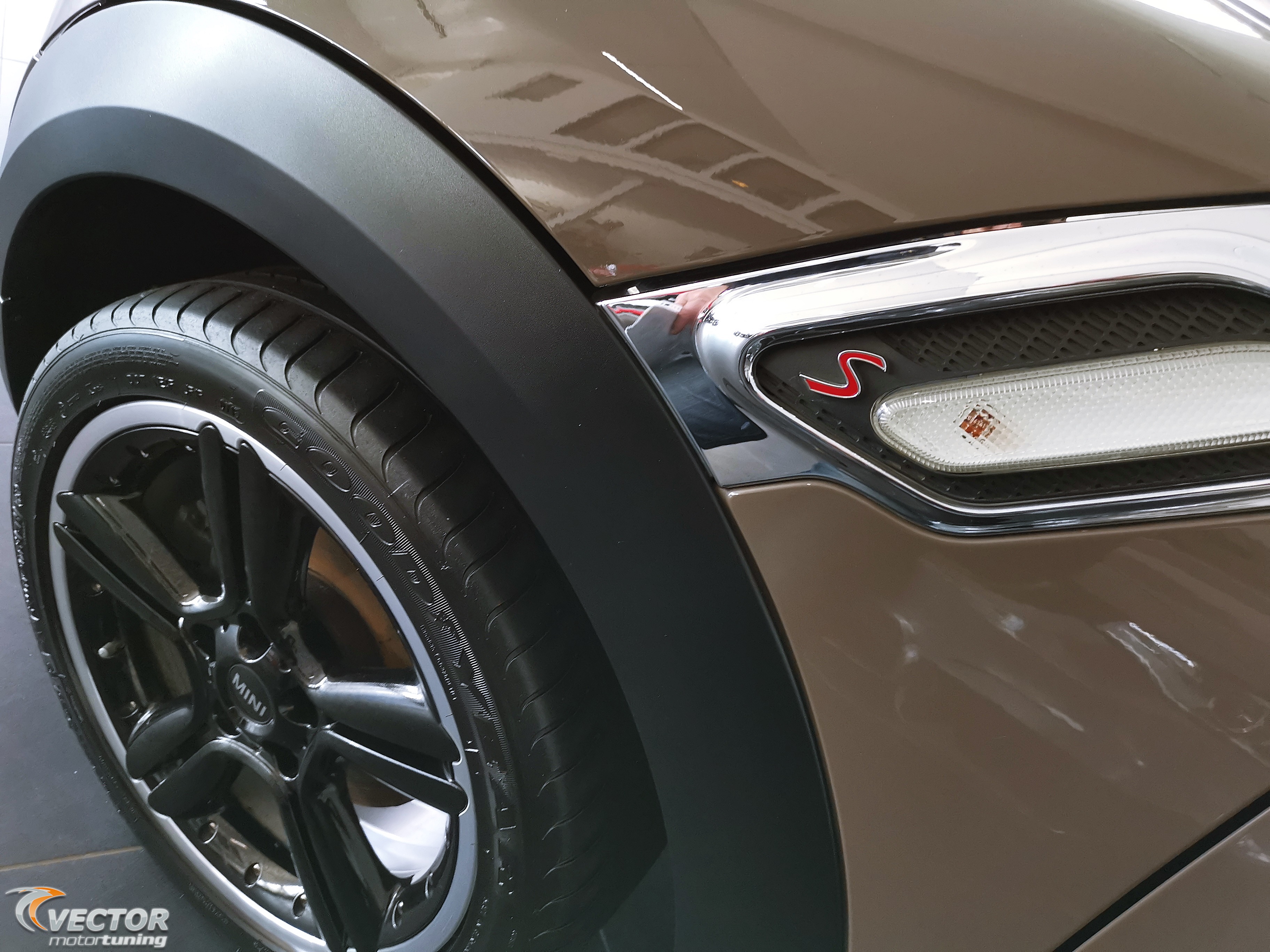 Mini Countryman Cooper SD (R60) boosted up in Vector Tuning. Don’t miss ...