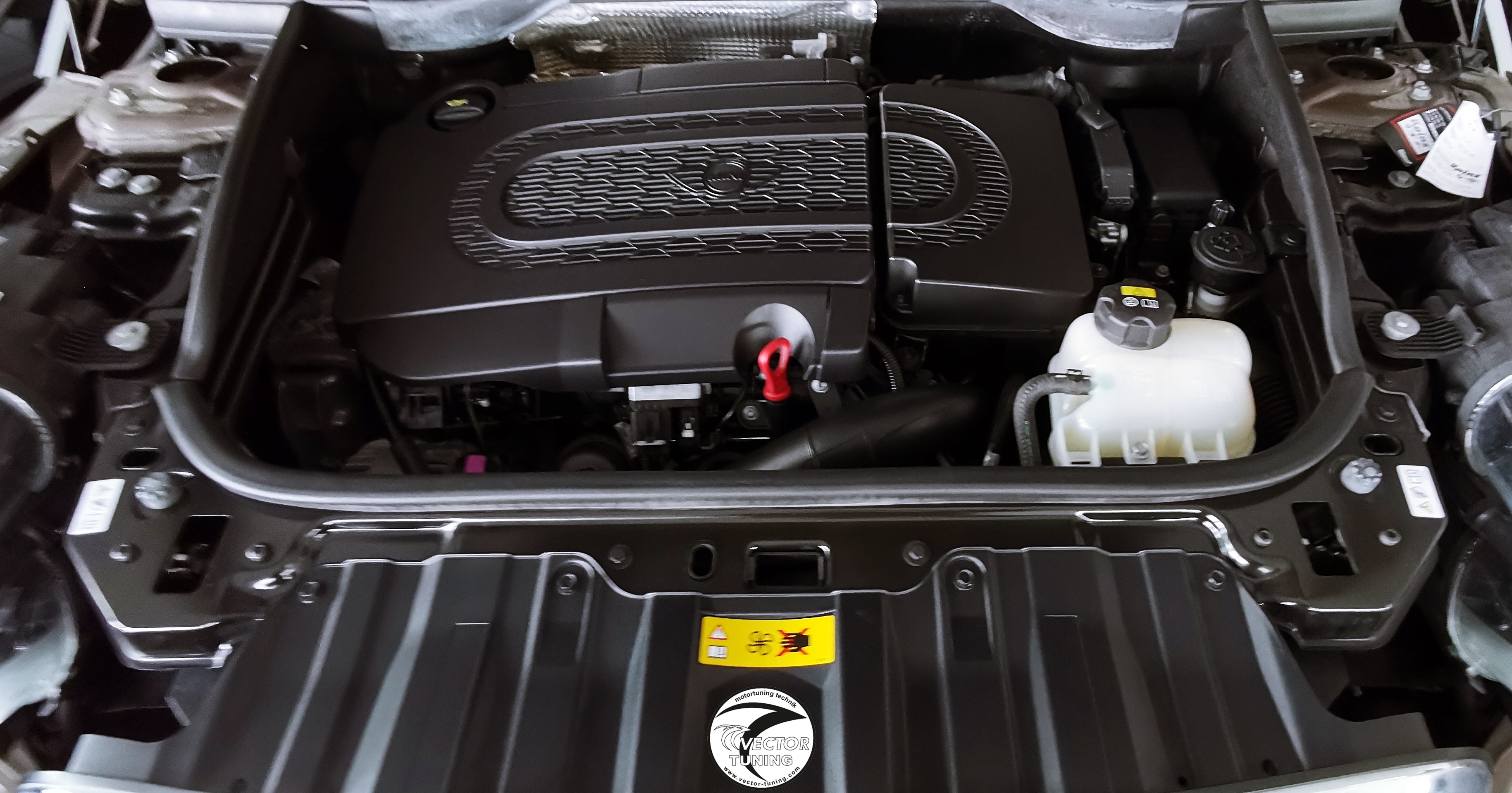 Mini Countryman Cooper SD (R60) boosted up in Vector Tuning. Don’t miss ...