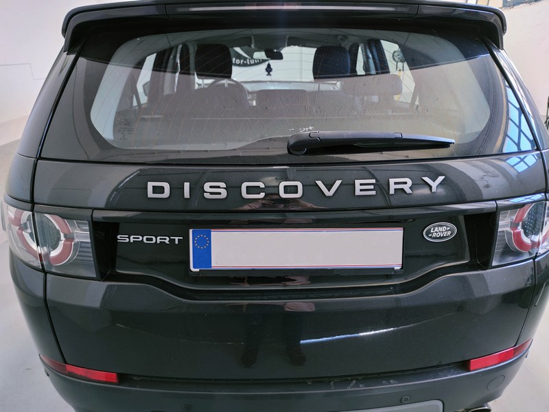 Wow, look at what Vector Tuning Australia just did with Land Rover ...