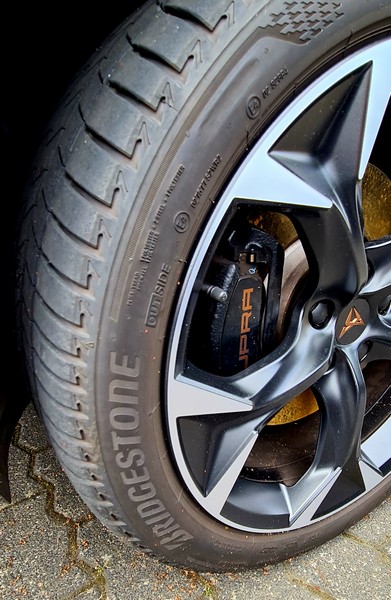 Vector Tuning tuned up Cupra Formentor 2.0 TSI 4Drive (11/2020 -) with ...